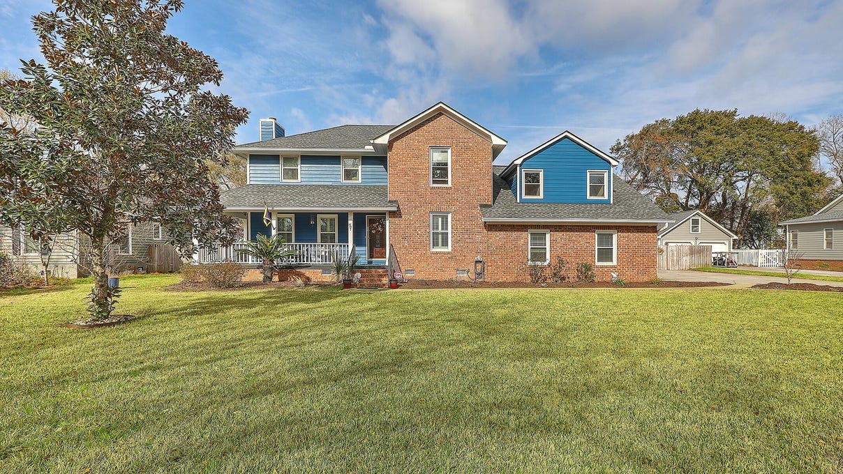 687 Castle Pinckney Drive, Charleston, SC 29412 House for Sale ...