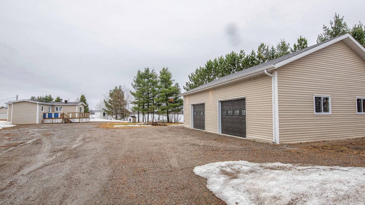 345 Route 113 S., Senneterre - Paroisse, QC J0Y2M0, CA, Senneterre ...